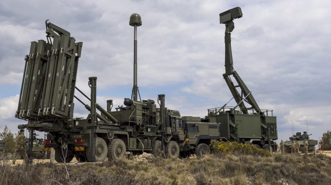 What UK military forces are based at the Falkland Islands? - Airforce ...