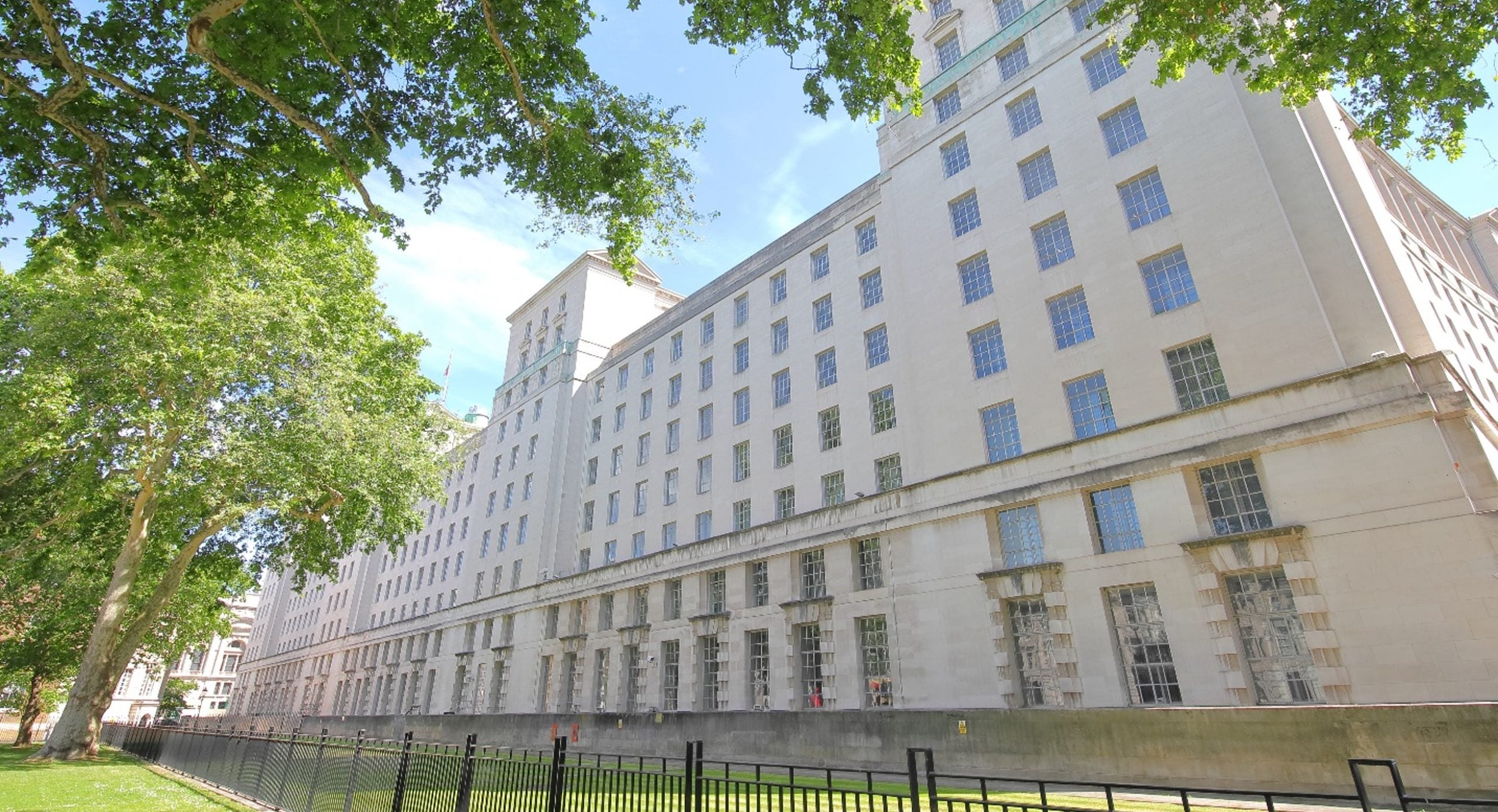 UK Defence Committee discerns MoD budget reduction in real terms ...